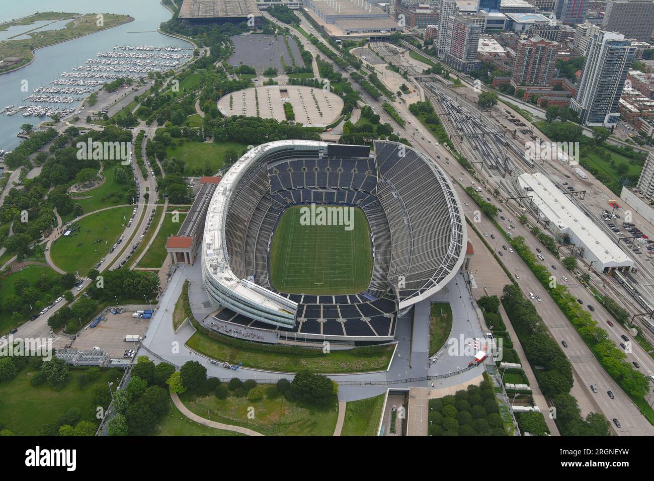 Chicago soldier field general hi-res stock photography and images - Alamy