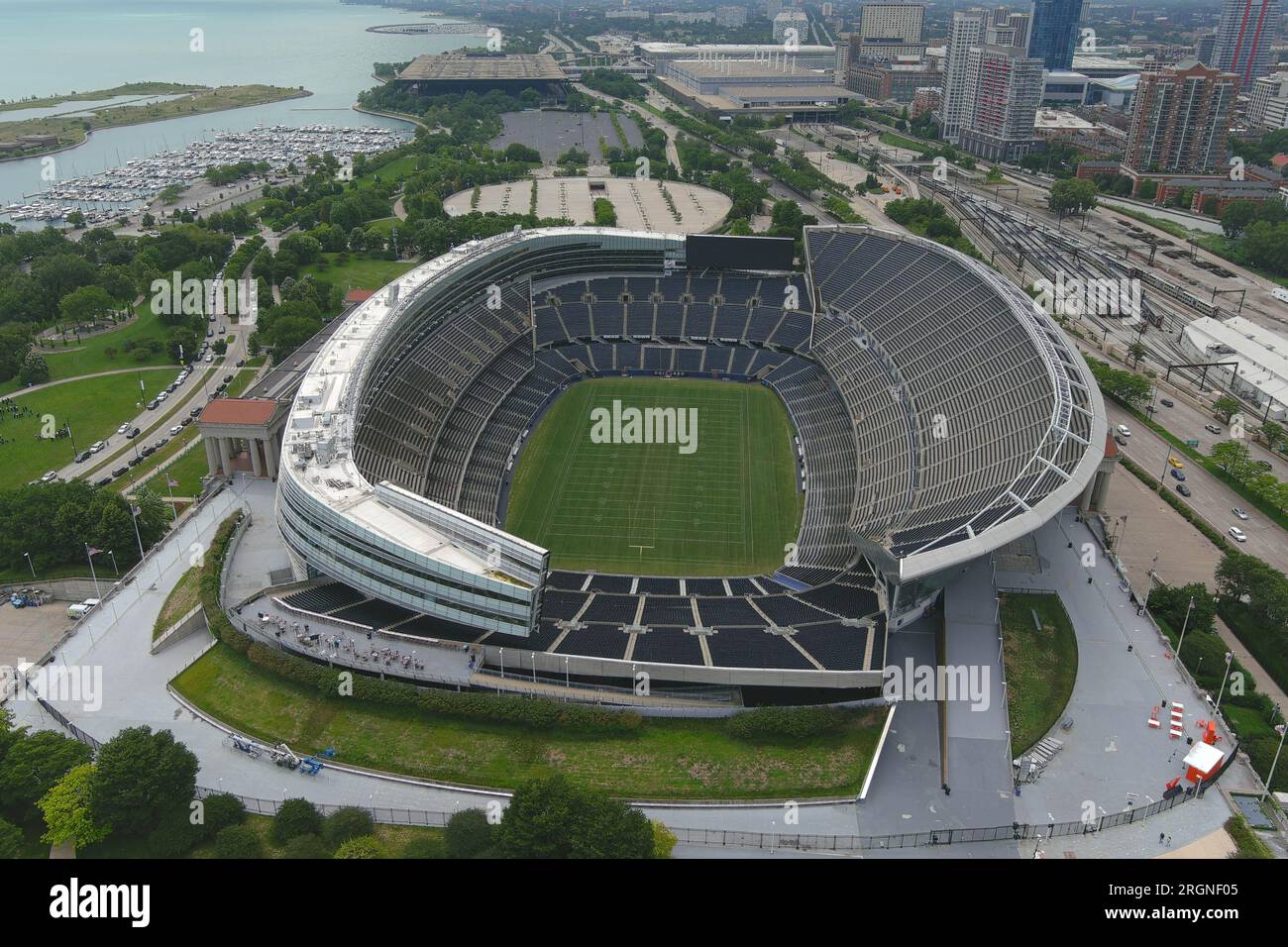 Chicago soldier field general hi-res stock photography and images - Alamy