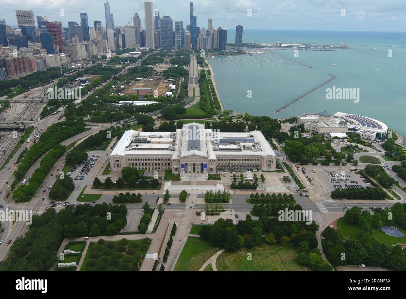 An aerial view field museum national history downtown skyline hi-res ...