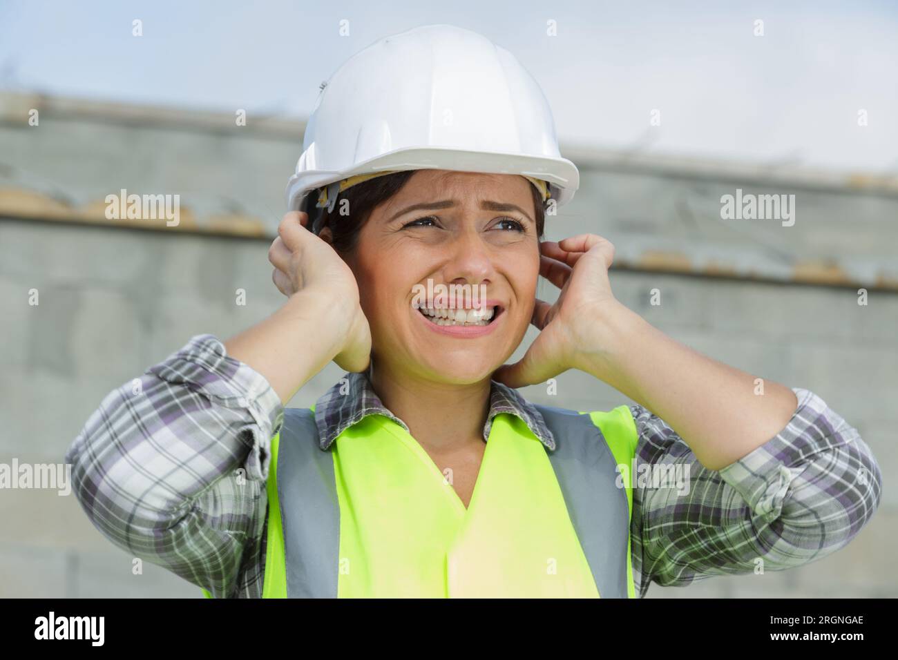 Earnoise hi-res stock photography and images - Alamy