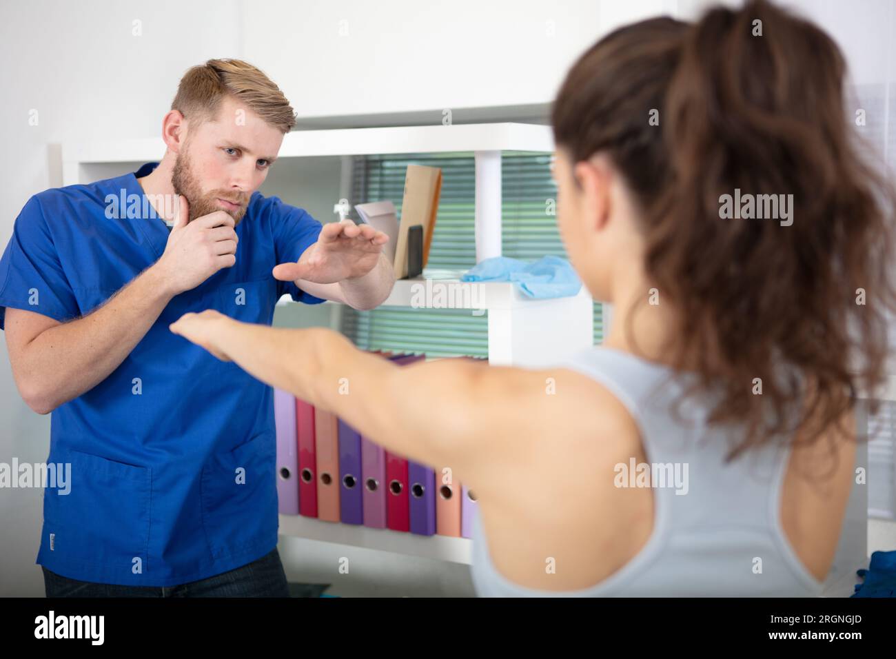 scoliosis spine curve anatomy posture correction Stock Photo - Alamy