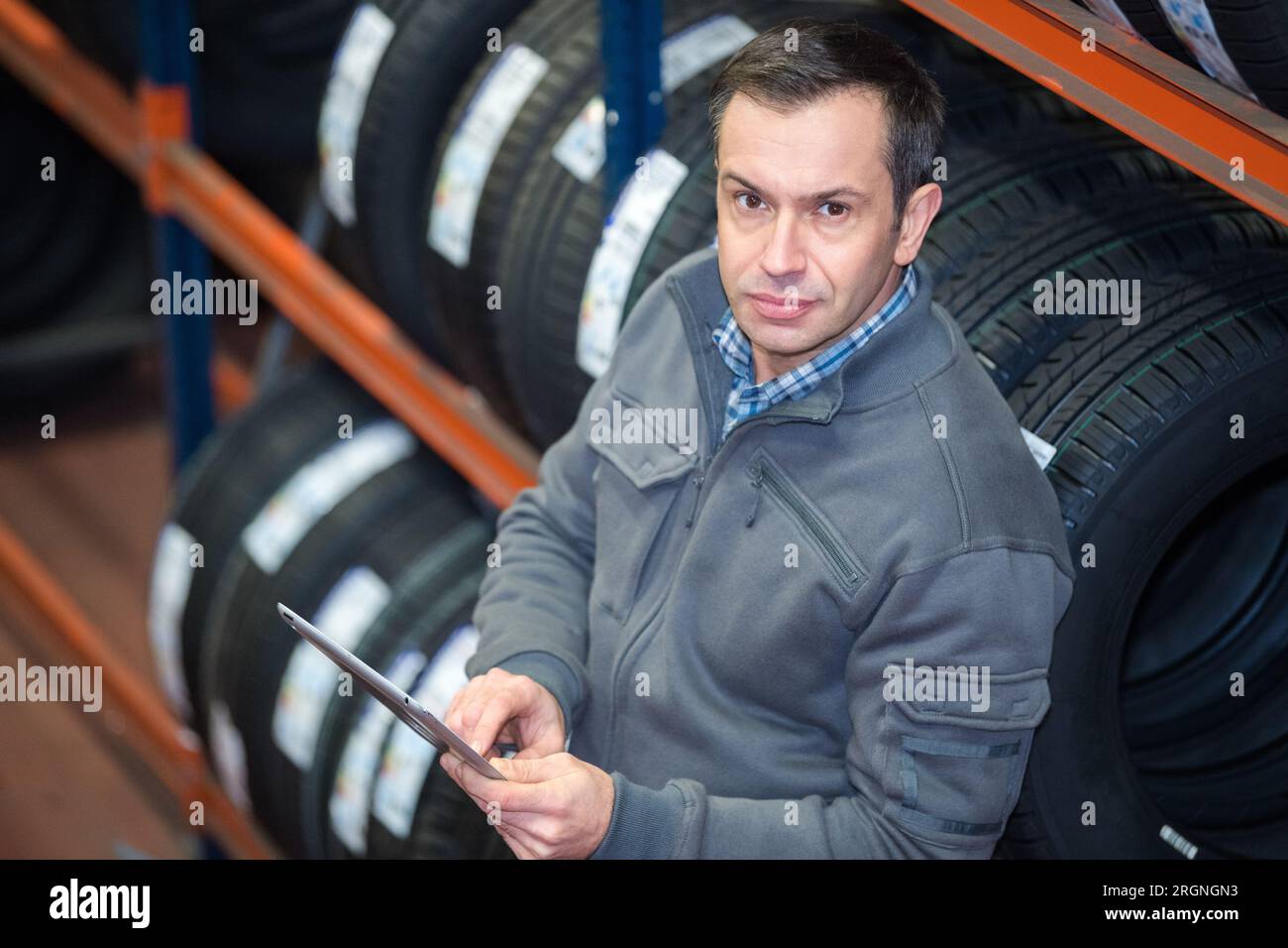 Garage buyer hi-res stock photography and images - Alamy