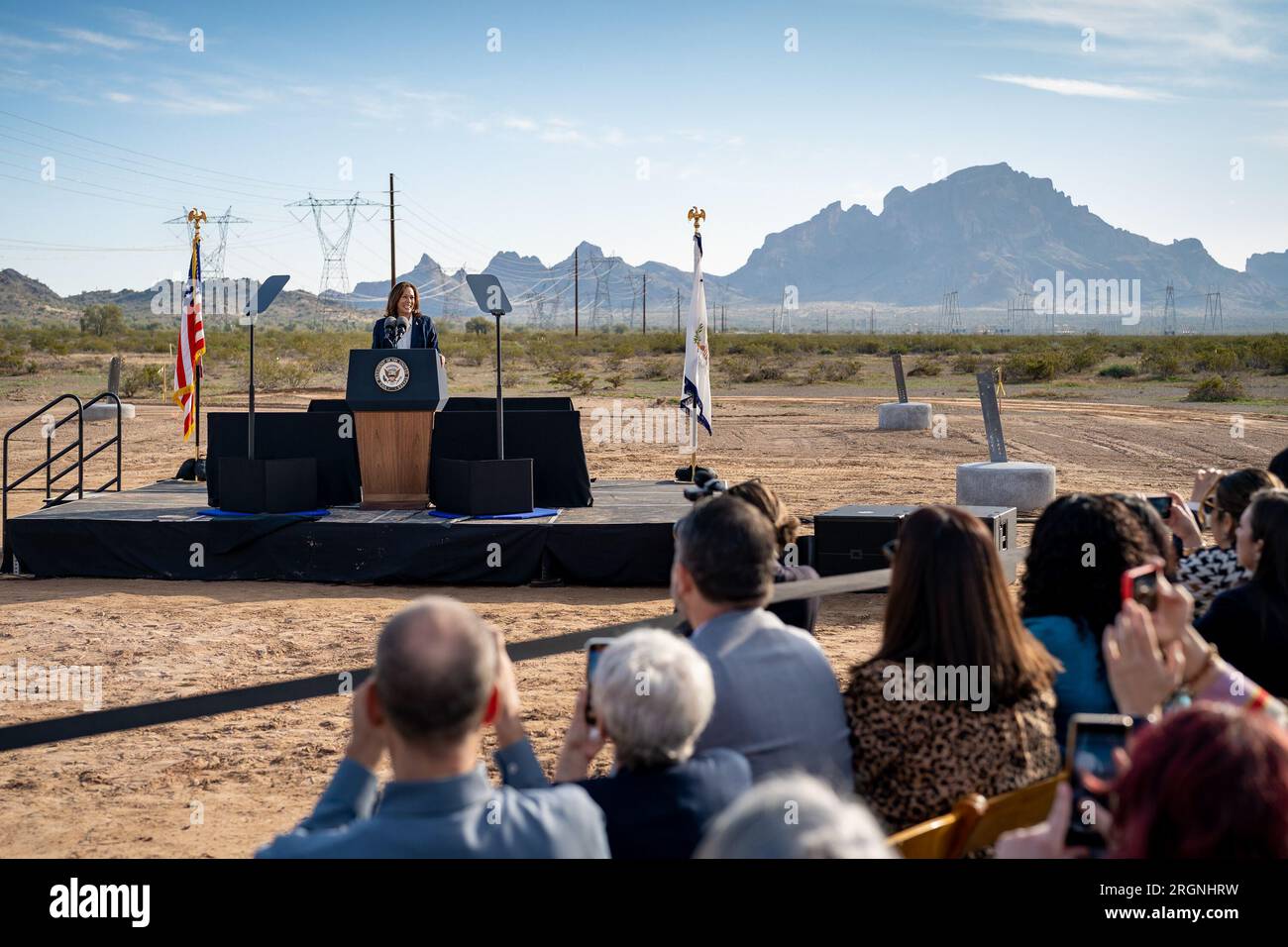 Reportage: Kamala Harris at Delaney Substation groundbreaking ceremony ...
