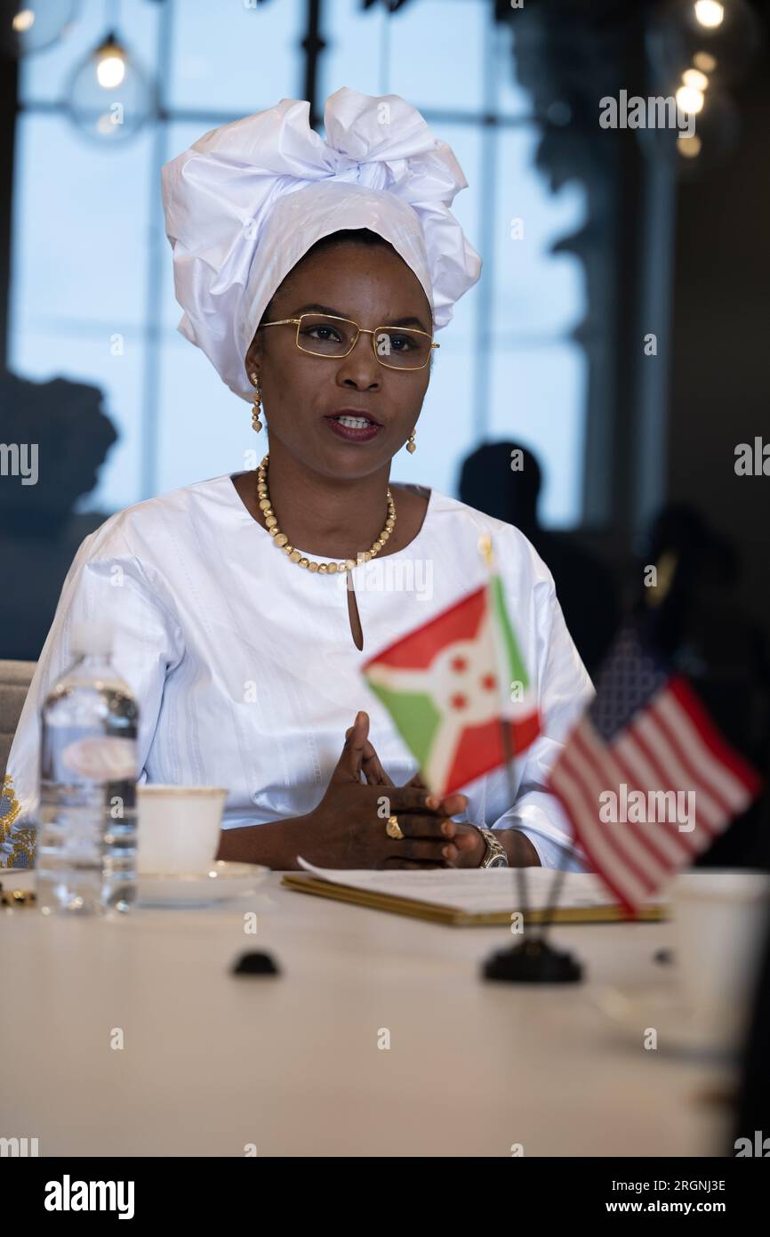 Reportage: First Lady of Burundi, Ndayishimiye, Angeline Ndayubaha ...