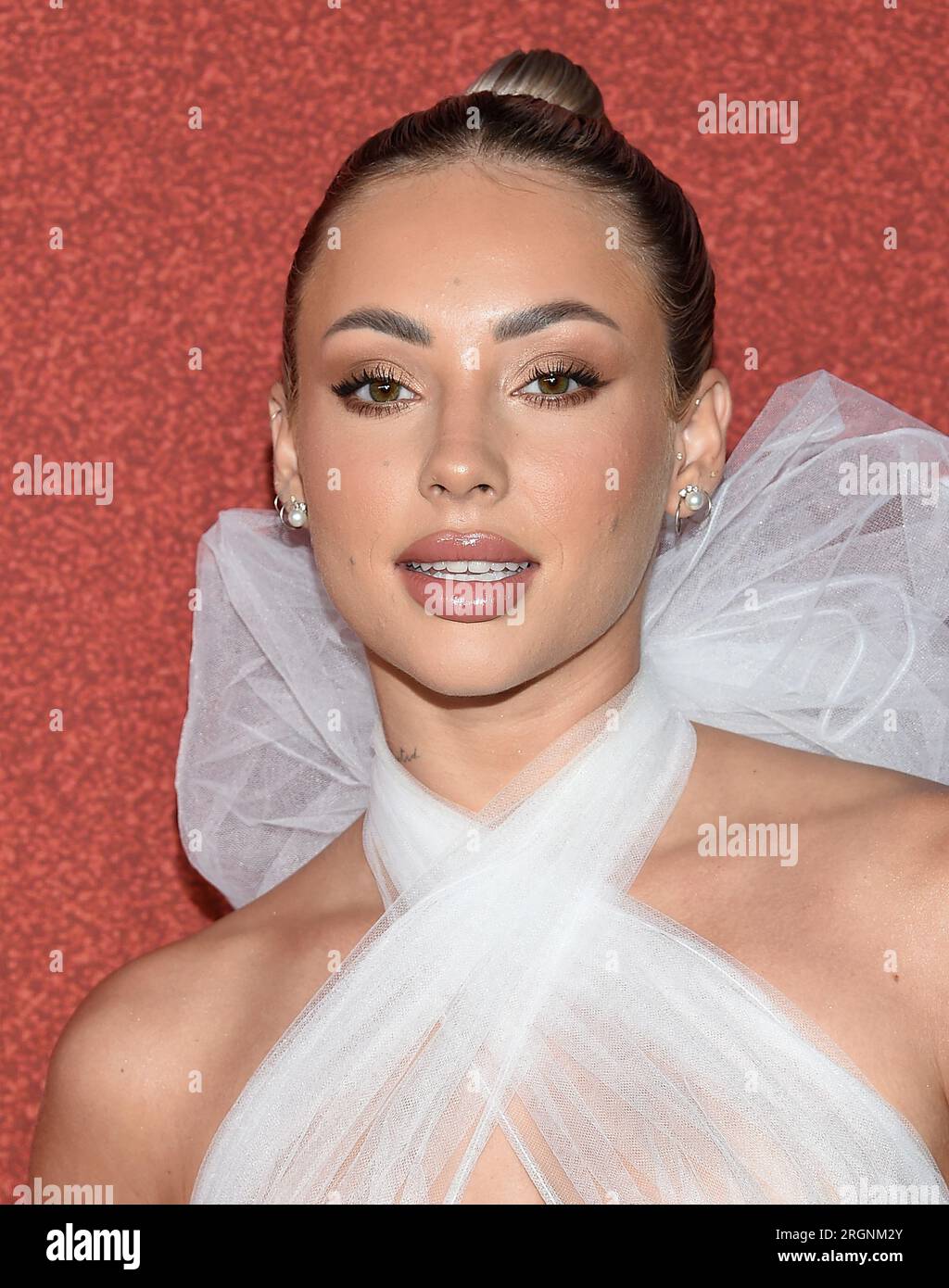 Lisa Budeau's Instagram, Twitter & Facebook on IDCrawl