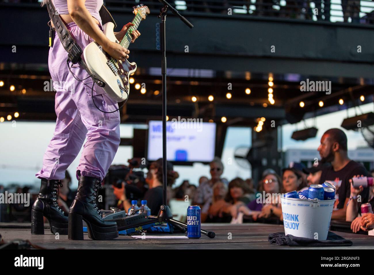 Bud light backyard tour hi-res stock photography and images - Alamy