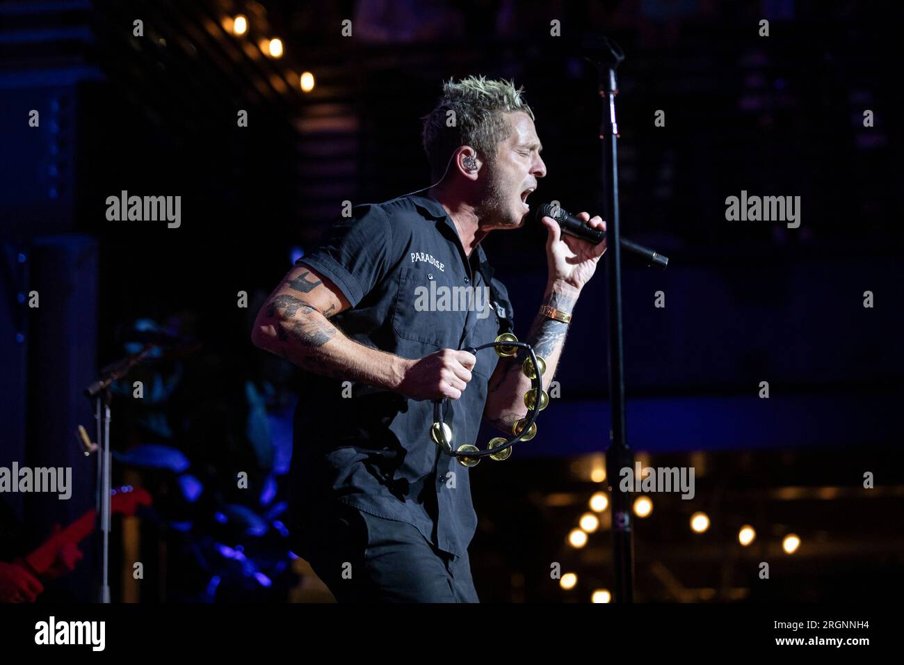 Bud light backyard tour hi-res stock photography and images - Alamy