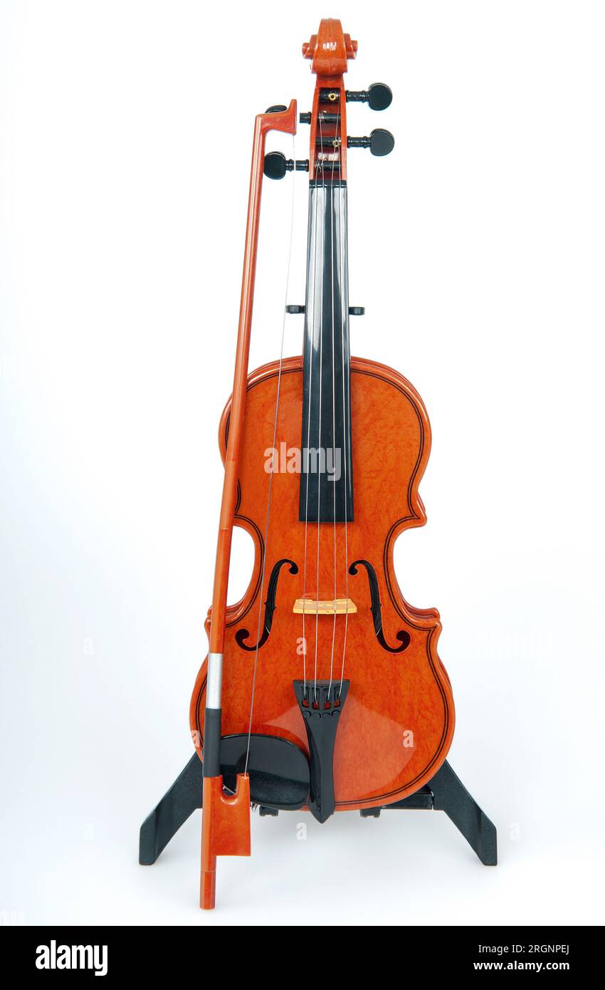 Violin with bow isolated on white background Stock Photo - Alamy