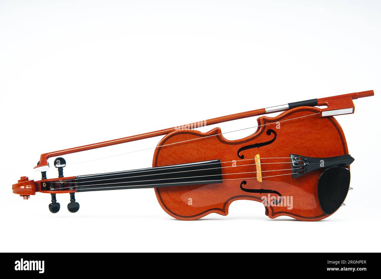 Violin with bow isolated on white background Stock Photo - Alamy