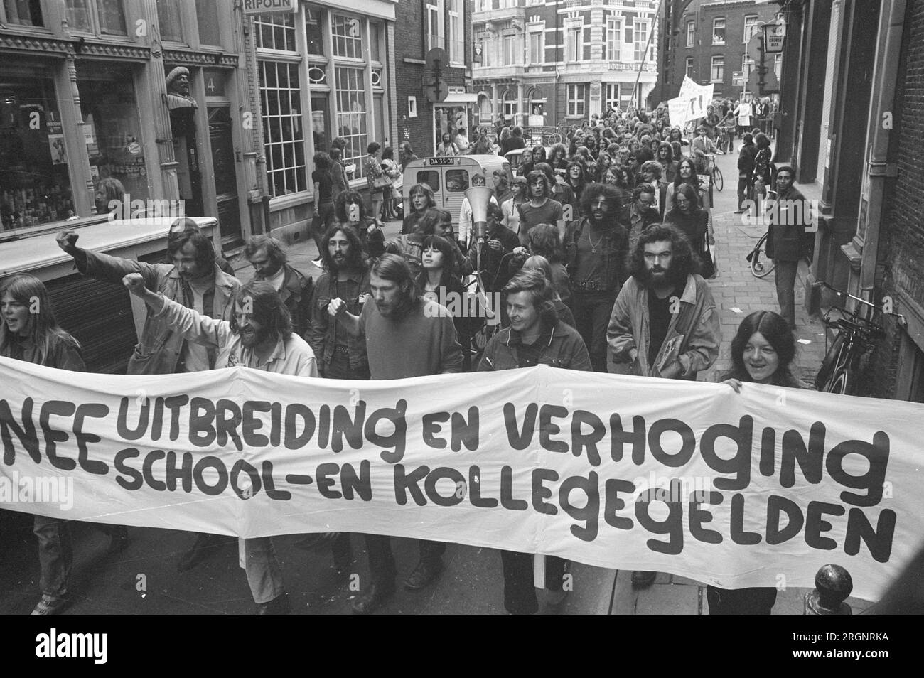 1970s college protest hi-res stock photography and images - Alamy