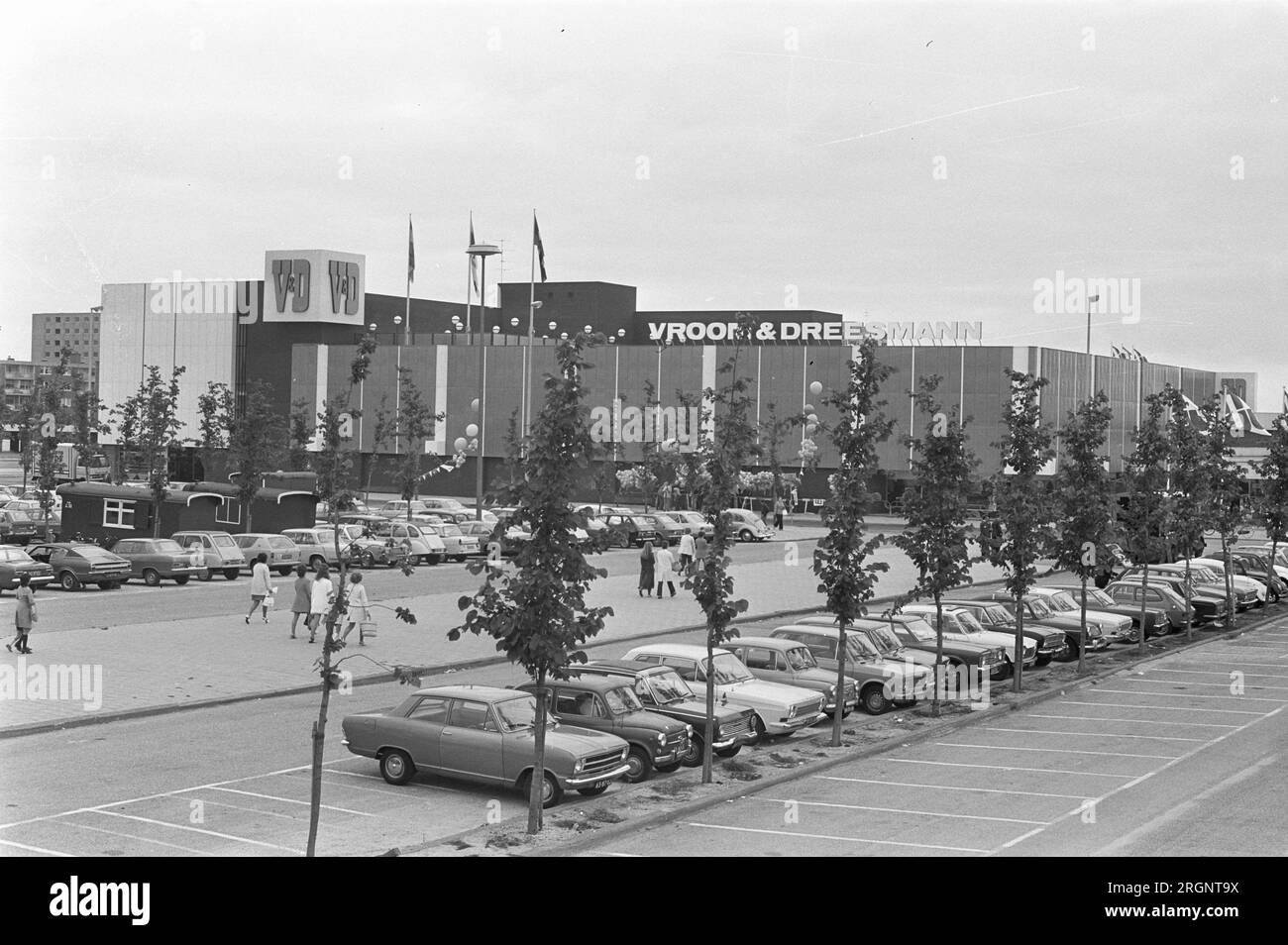 Dreesman opened hi-res stock photography and images - Alamy