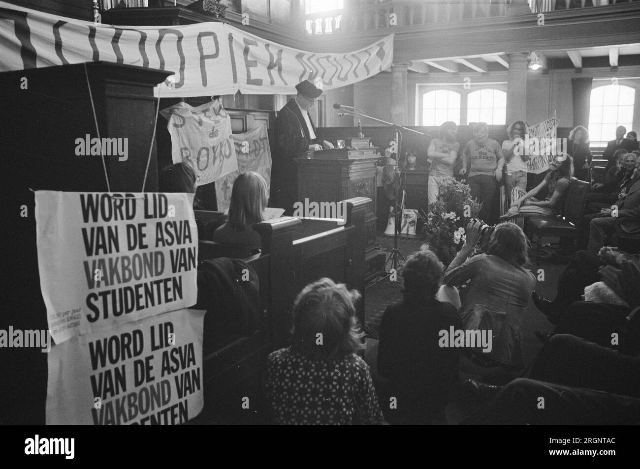 1970s student protests hi-res stock photography and images - Alamy