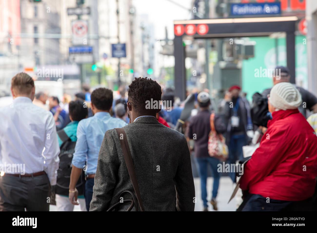 USA, New York, Manhattan downtown. Crowded with busy people who walk in ...