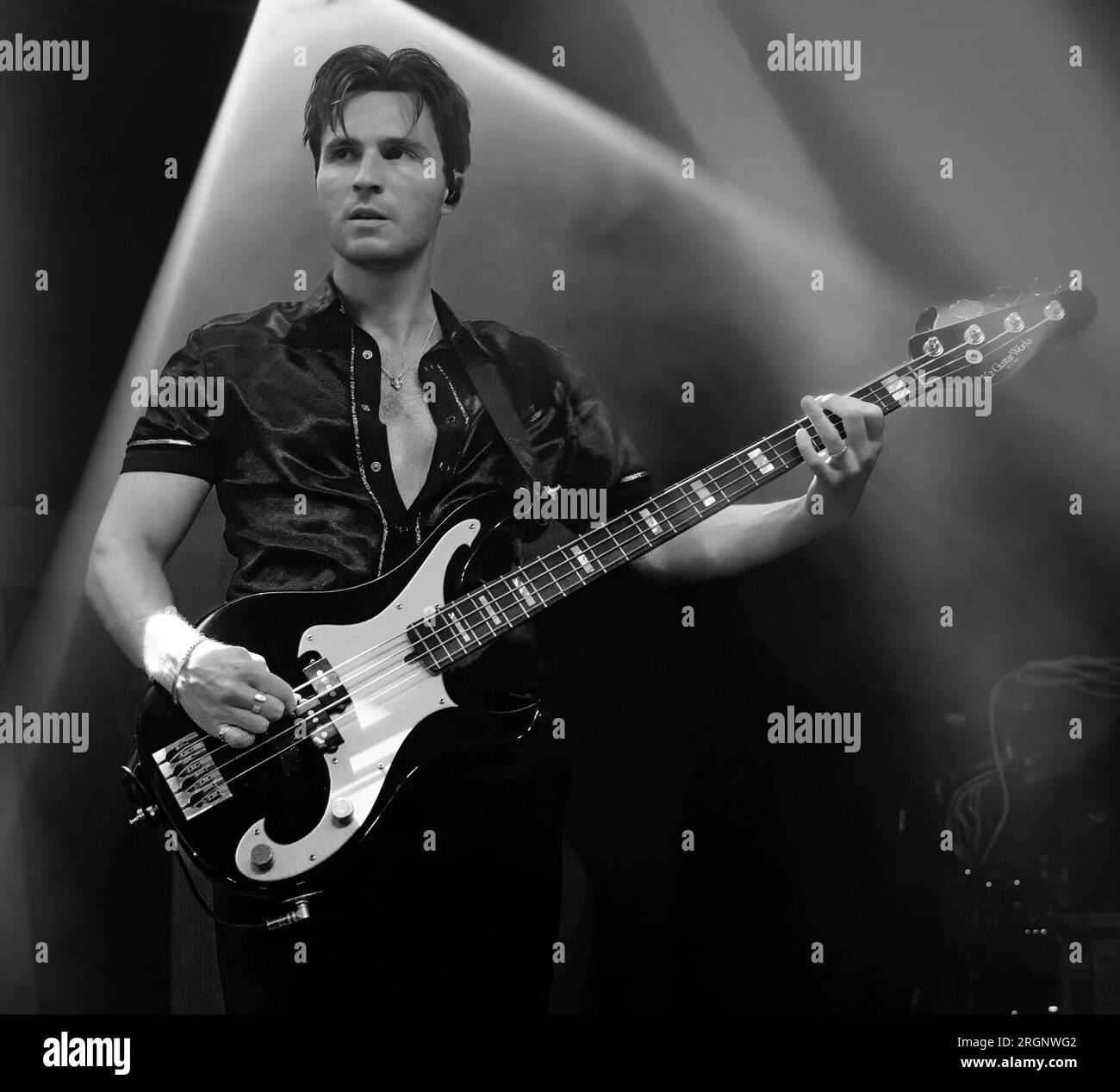 Bad nerves band hi-res stock photography and images - Alamy