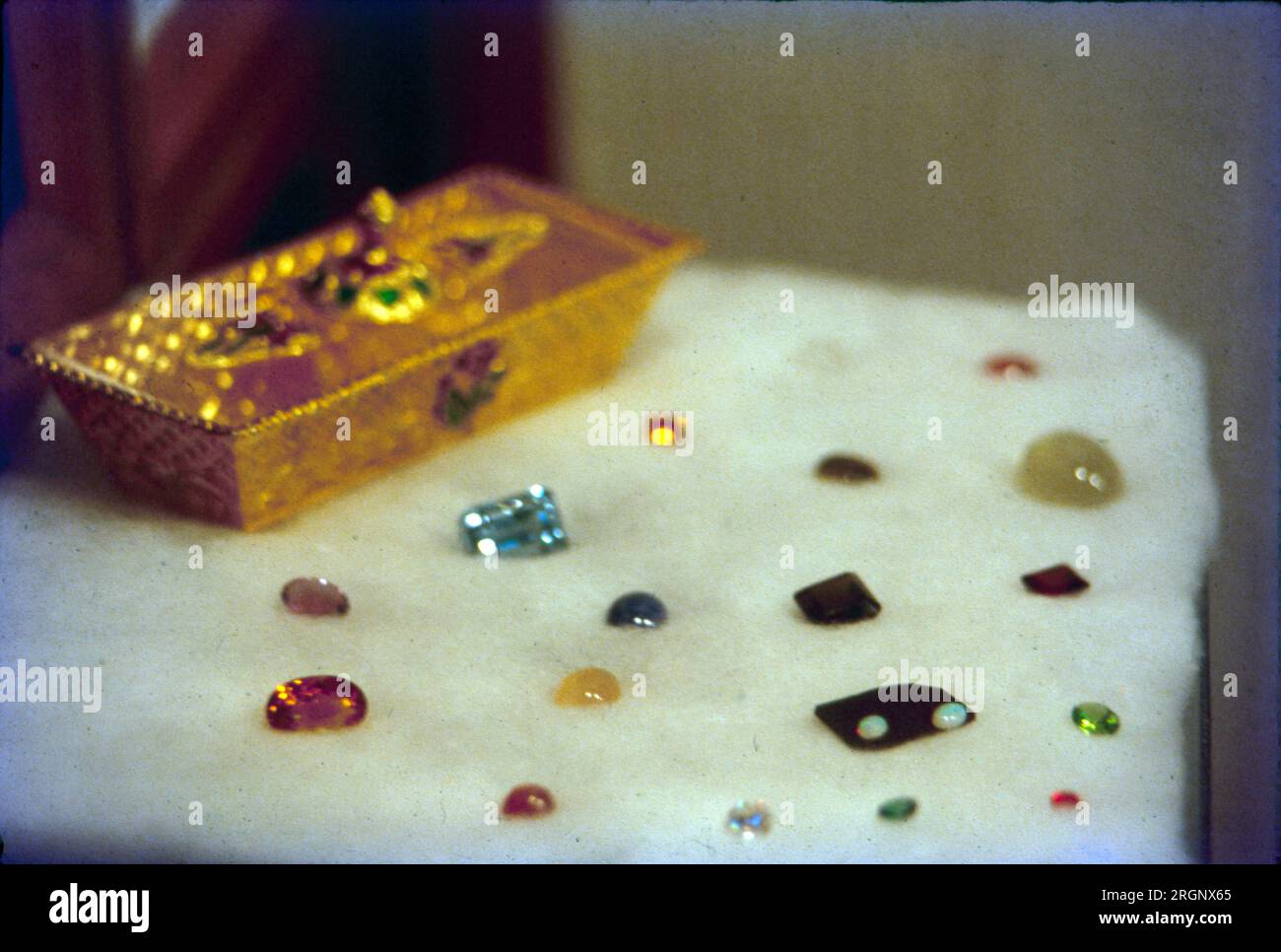 Stones of diff sizes hi-res stock photography and images - Alamy