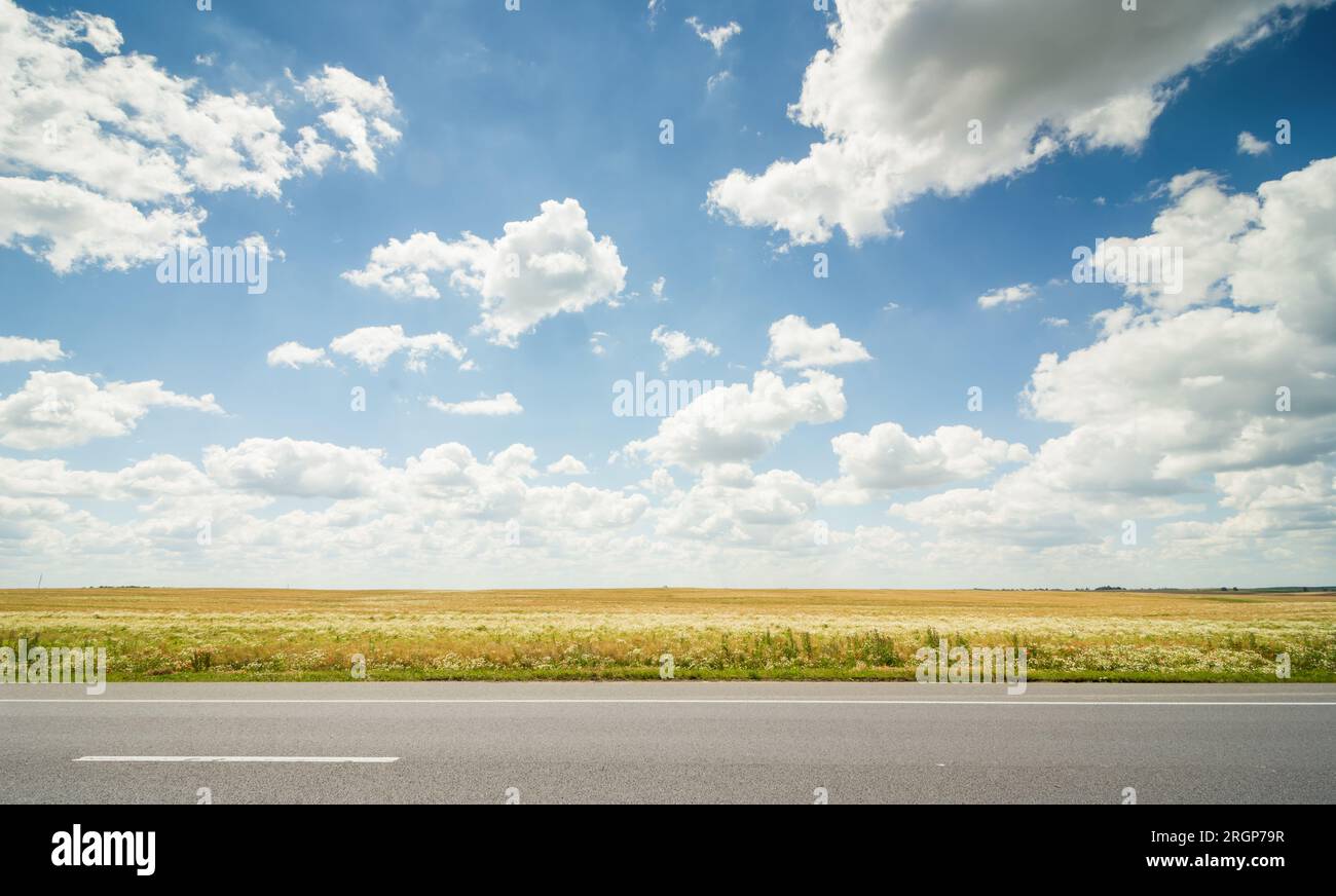 Empty sunny hi-res stock photography and images - Alamy