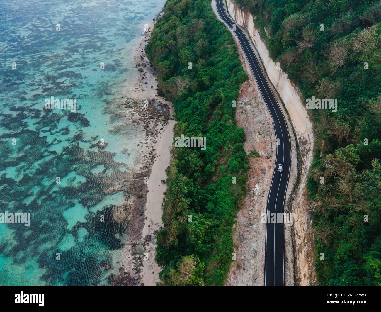 Overhead coastal road hi-res stock photography and images - Alamy