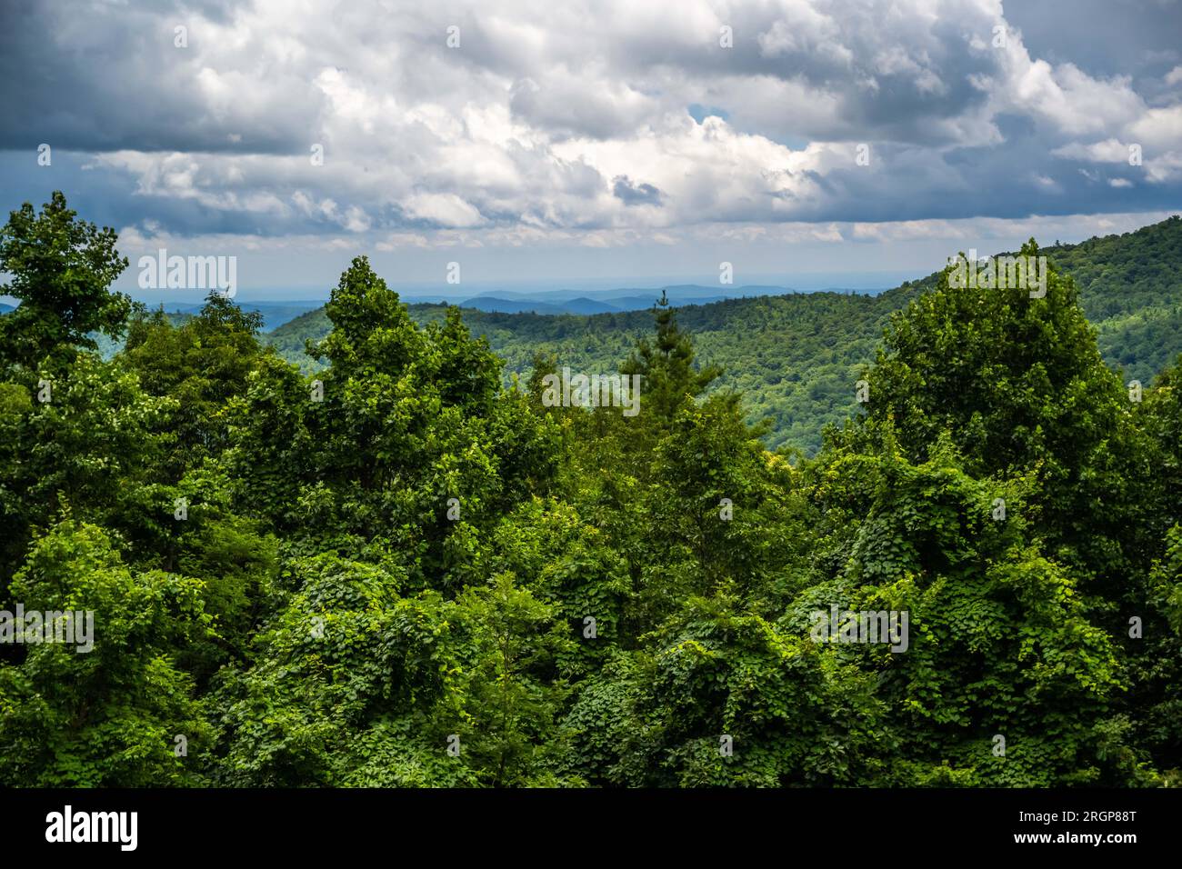 An overlooking view in North Carolina, Highlands Stock Photo - Alamy