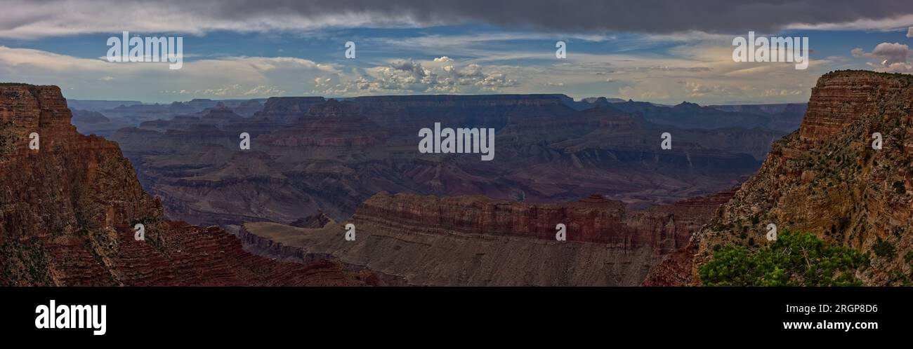 Grand canyon south rim path hi-res stock photography and images - Alamy