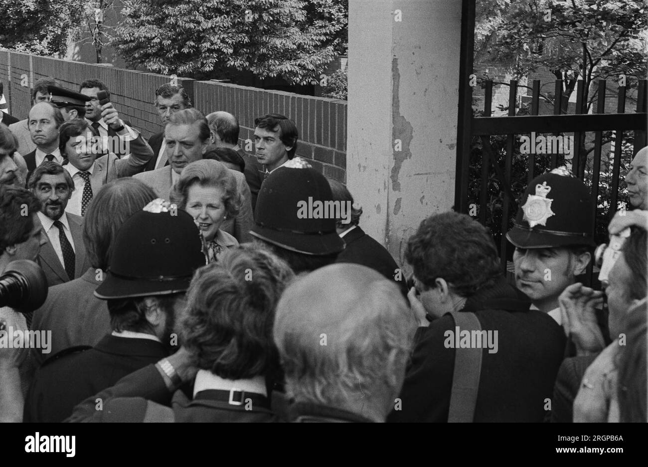 Margaret Thatcher visit Toynbee Hall demonstration Stock Photo - Alamy