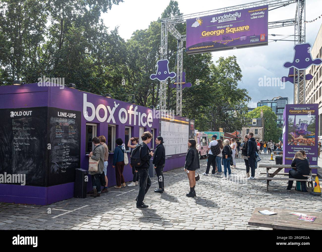 Street food concessions hi-res stock photography and images - Alamy
