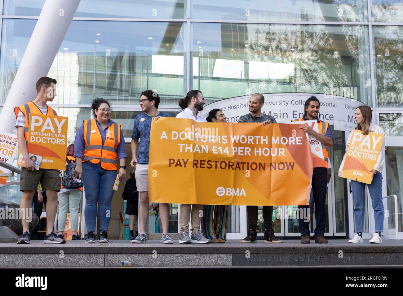 London, UK. 11 August 2023. Junior doctor members of the British ...