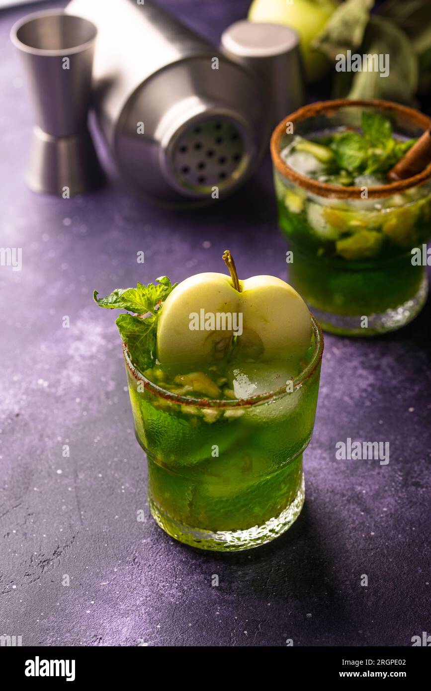Apple alcoholic cocktail or mocktail Stock Photo - Alamy