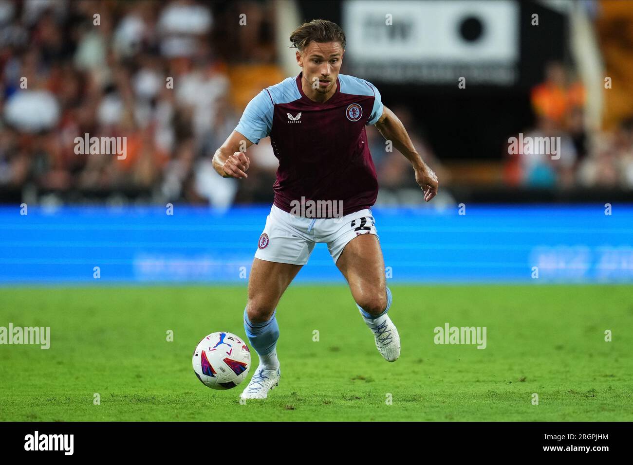 Matty cash footballer hi-res stock photography and images - Alamy