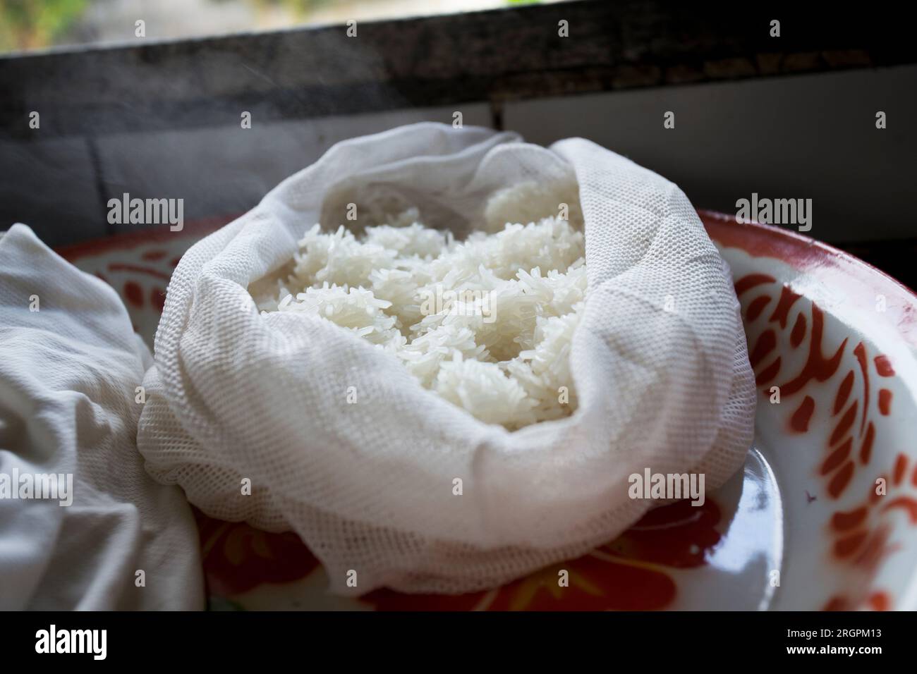 Sushi rice recipe hi-res stock photography and images - Alamy