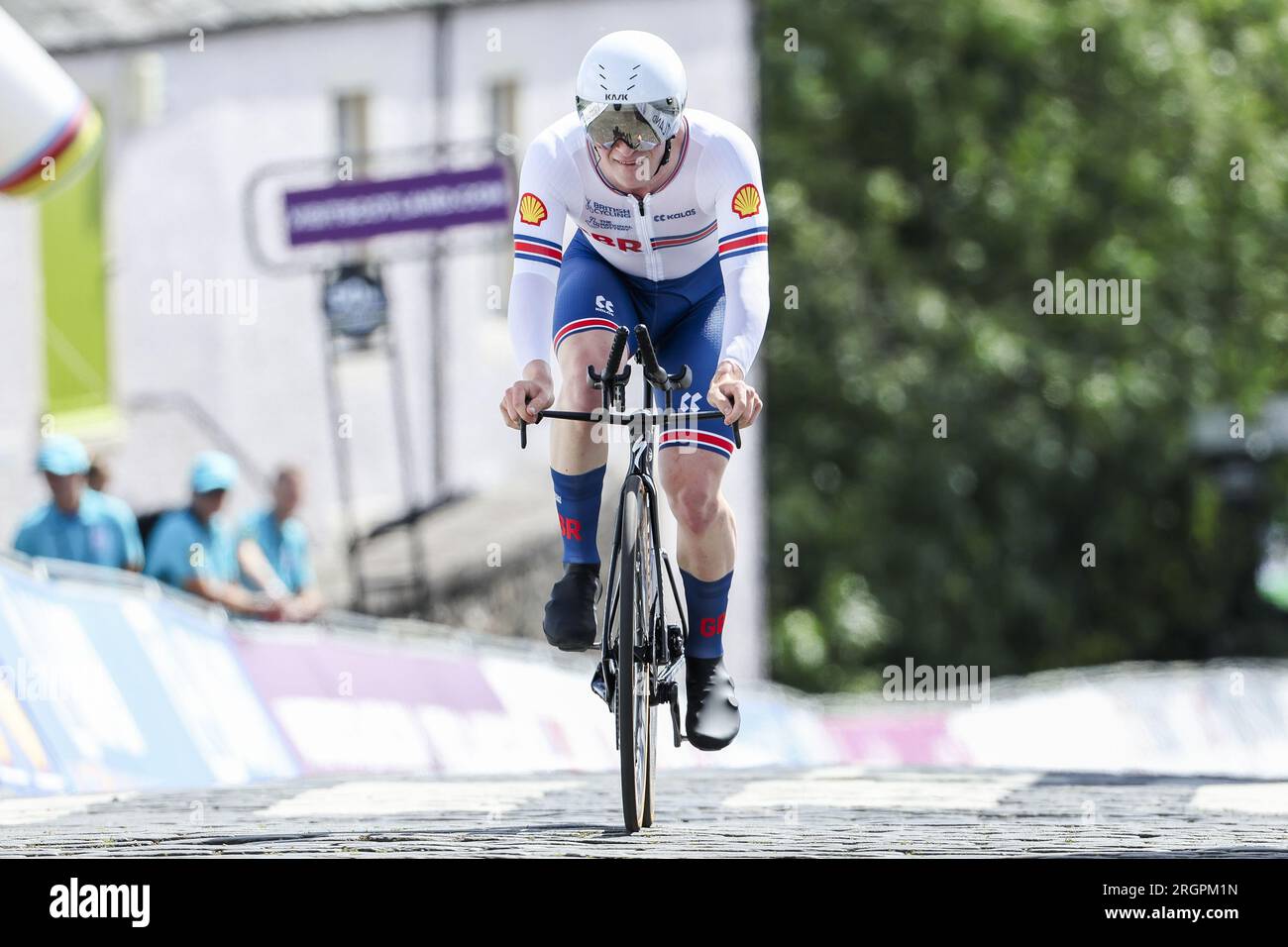 Glasgow, UK. 11th Aug, 2023. UK' s Ben Wiggins crosses the finish line ...