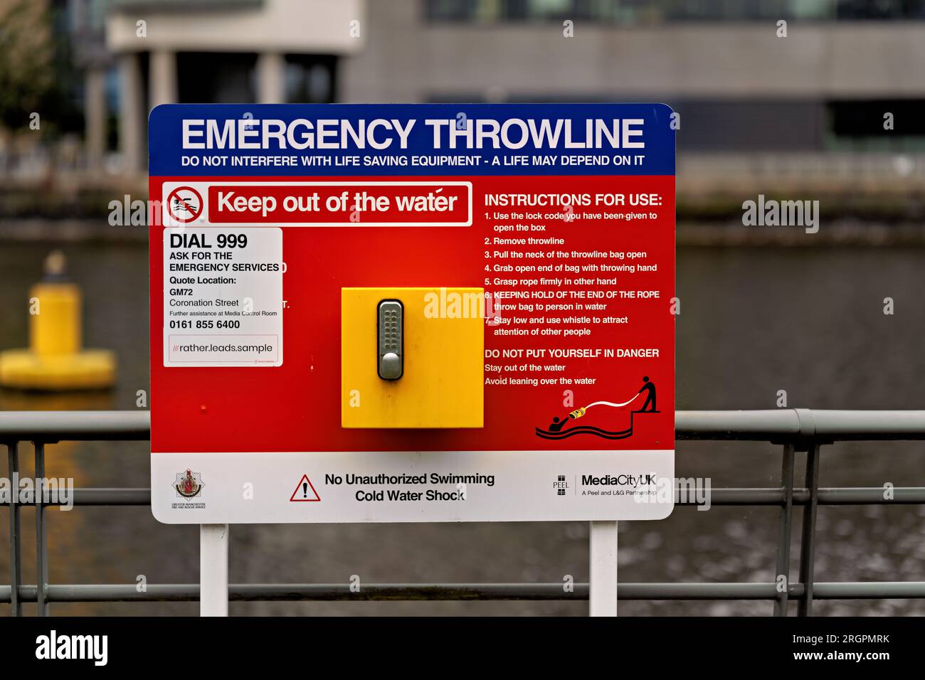 Water pollution signs at beach hi-res stock photography and images - Alamy