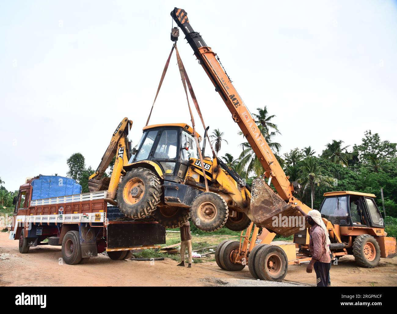 Jcb crain hi-res stock photography and images - Alamy