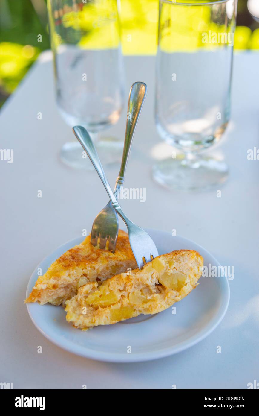 Tortilla española de tapas hi-res stock photography and images - Alamy