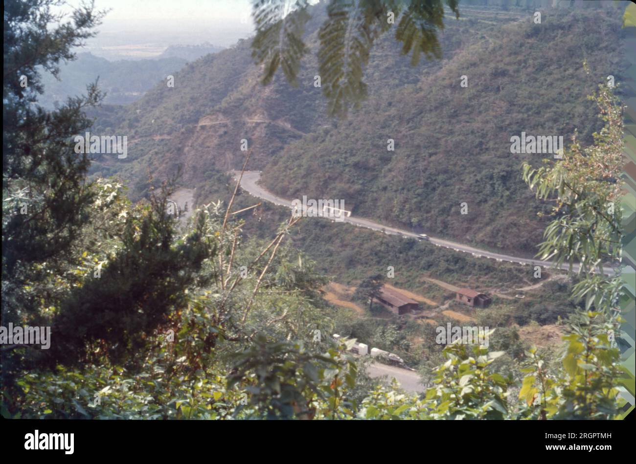 Mussoorie traffic hi-res stock photography and images - Alamy