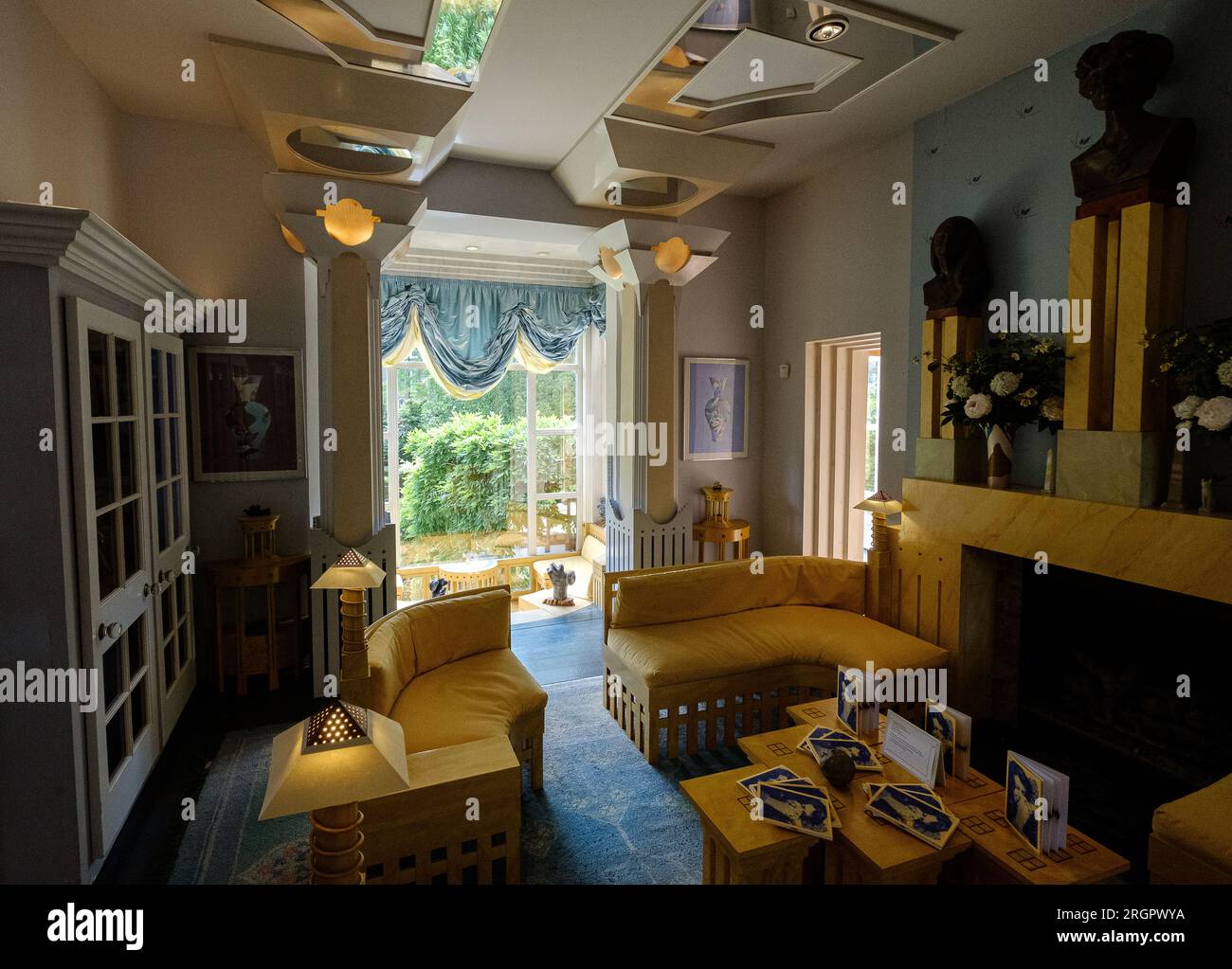 The Cosmic House, Holland Park, London. Post-modern home owned by ...