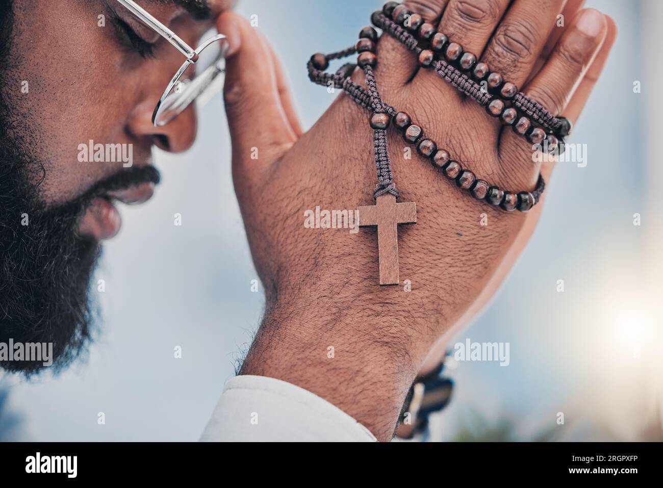 Male rosary hi-res stock photography and images - Alamy