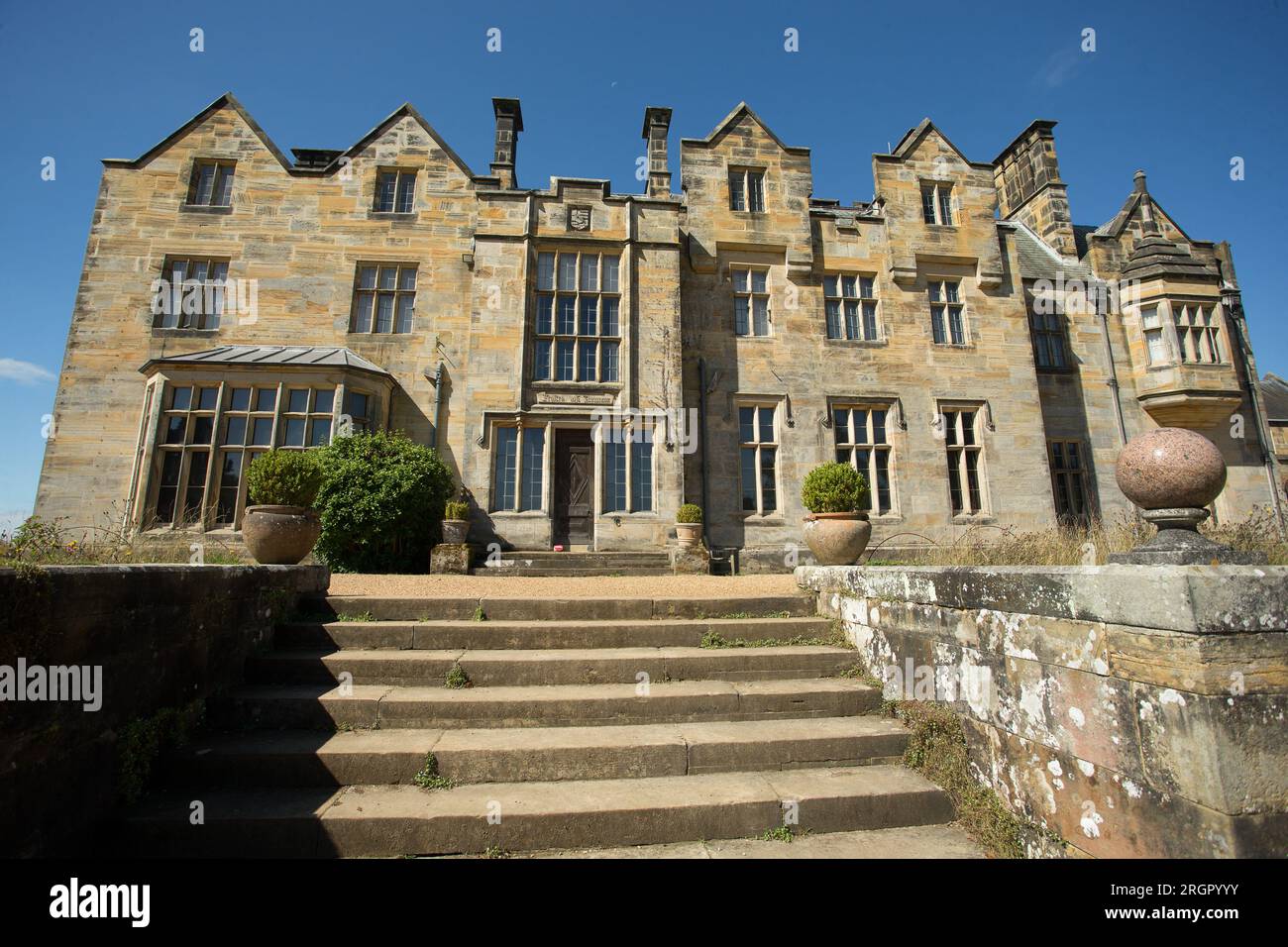 Scotney Castle House and gardens Stock Photo - Alamy