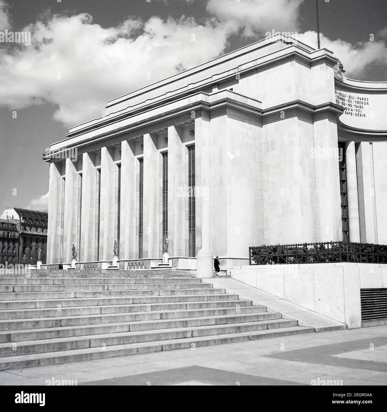 1950s, historical, exterior of the Palais de Chaillot, Paris, France ...