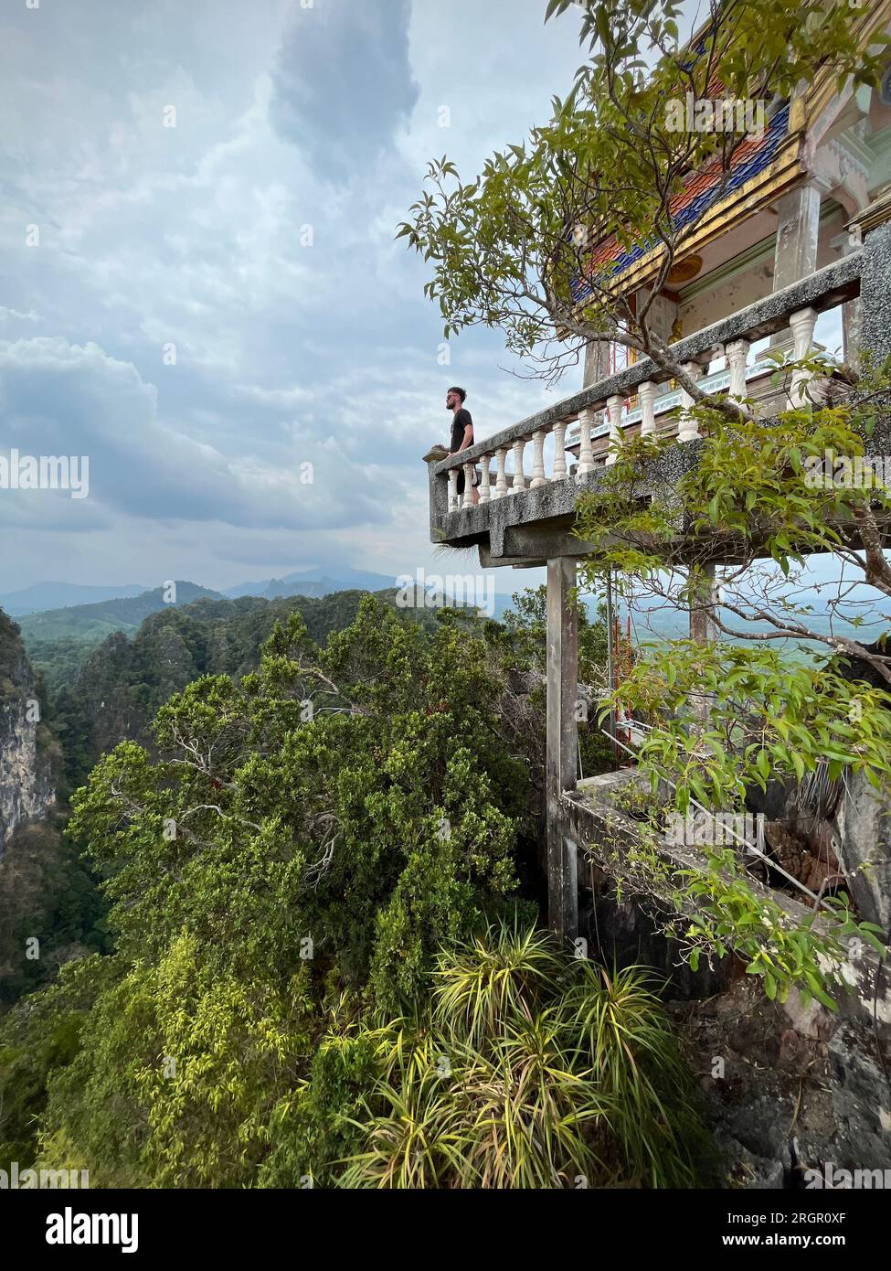 Tham kaew hi-res stock photography and images - Alamy