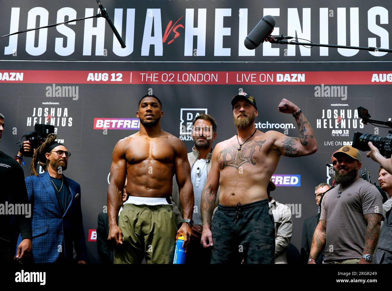 Matchroom Sport chairman and boxing promoter Eddie Hearn (centre ...