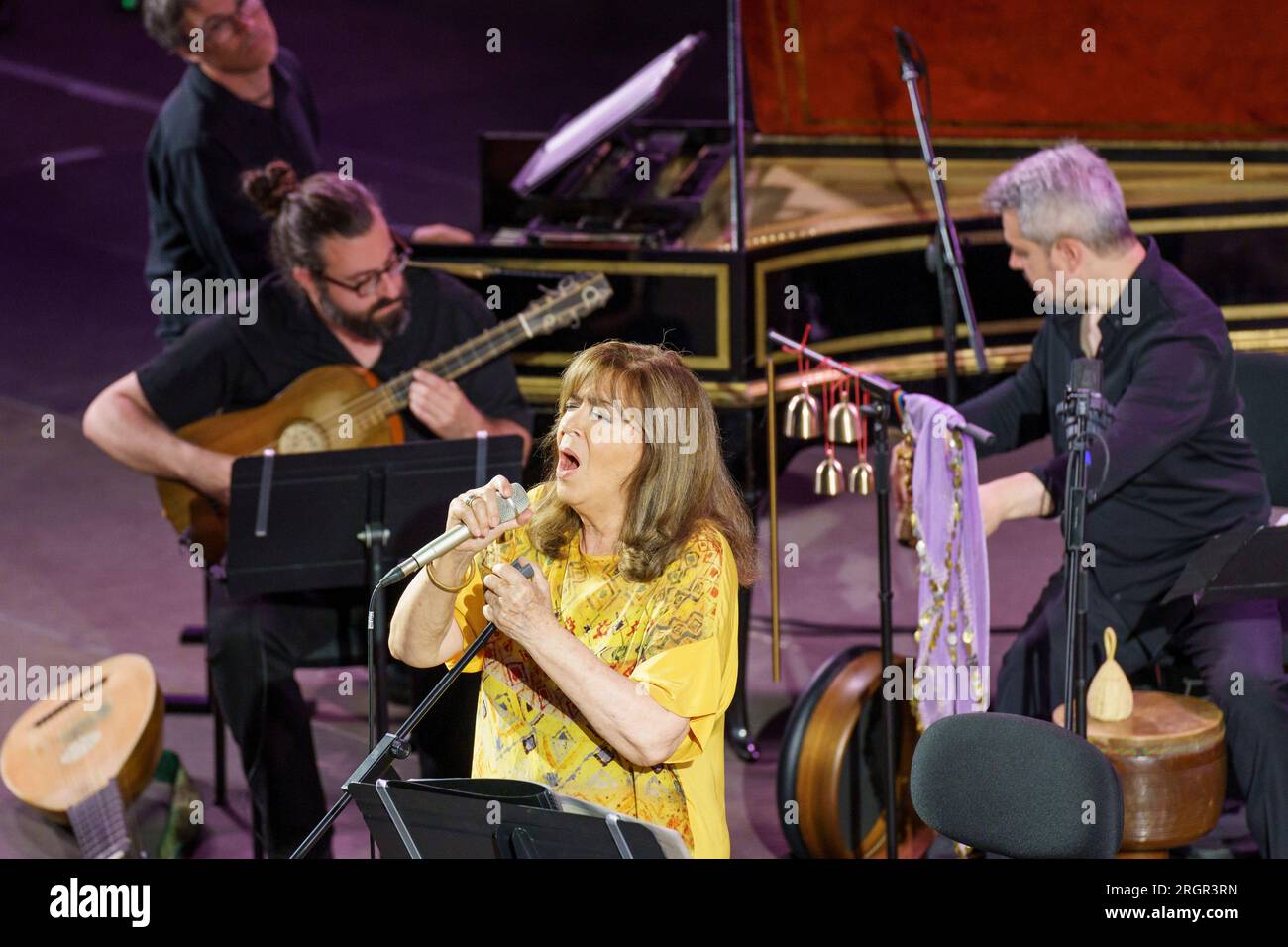 Christina Pluhar with the Arpeggiata and Maria del Mar Bonet, Pollensa ...