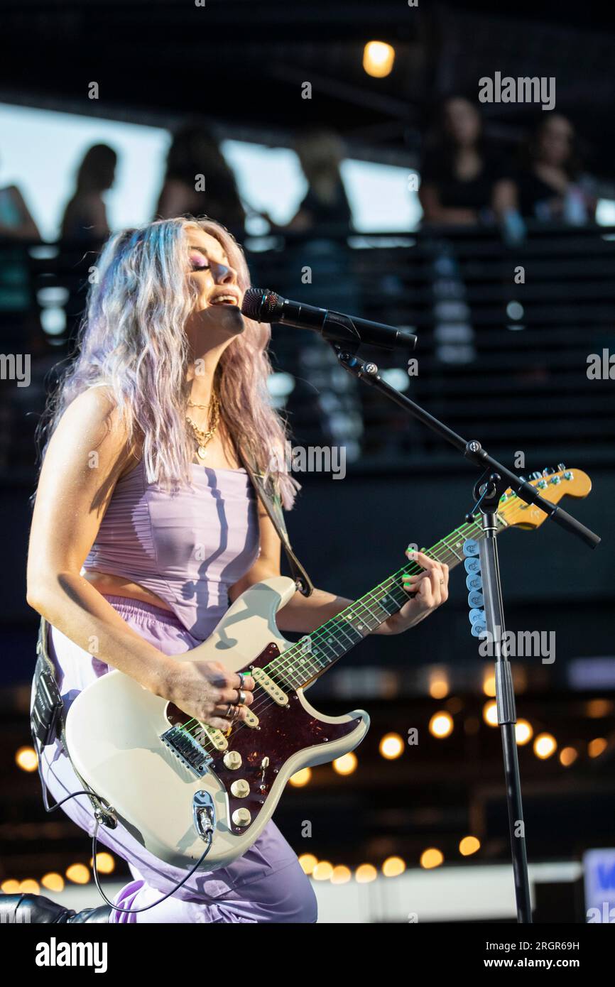 Nashville, Tennessee, USA. 10th August, 2023. Lindsay Ell opens for ...