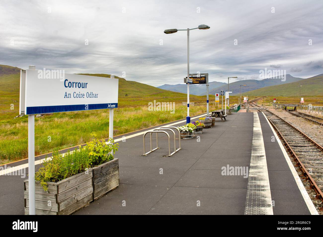 Corrour station hi-res stock photography and images - Alamy