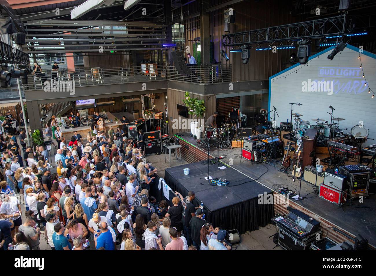 Ell hall hi-res stock photography and images - Alamy