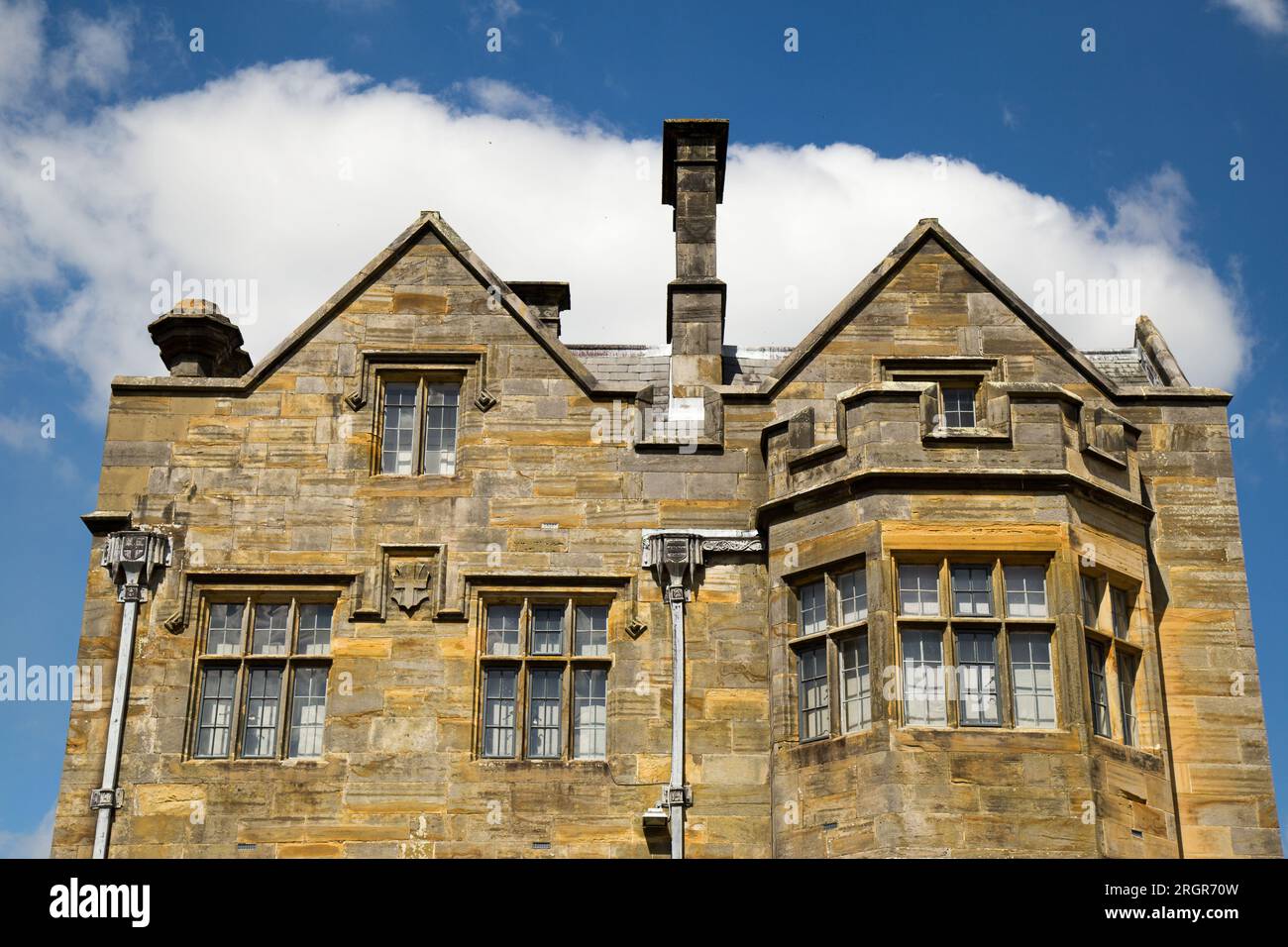 Scotney Castle House and gardens Stock Photo - Alamy