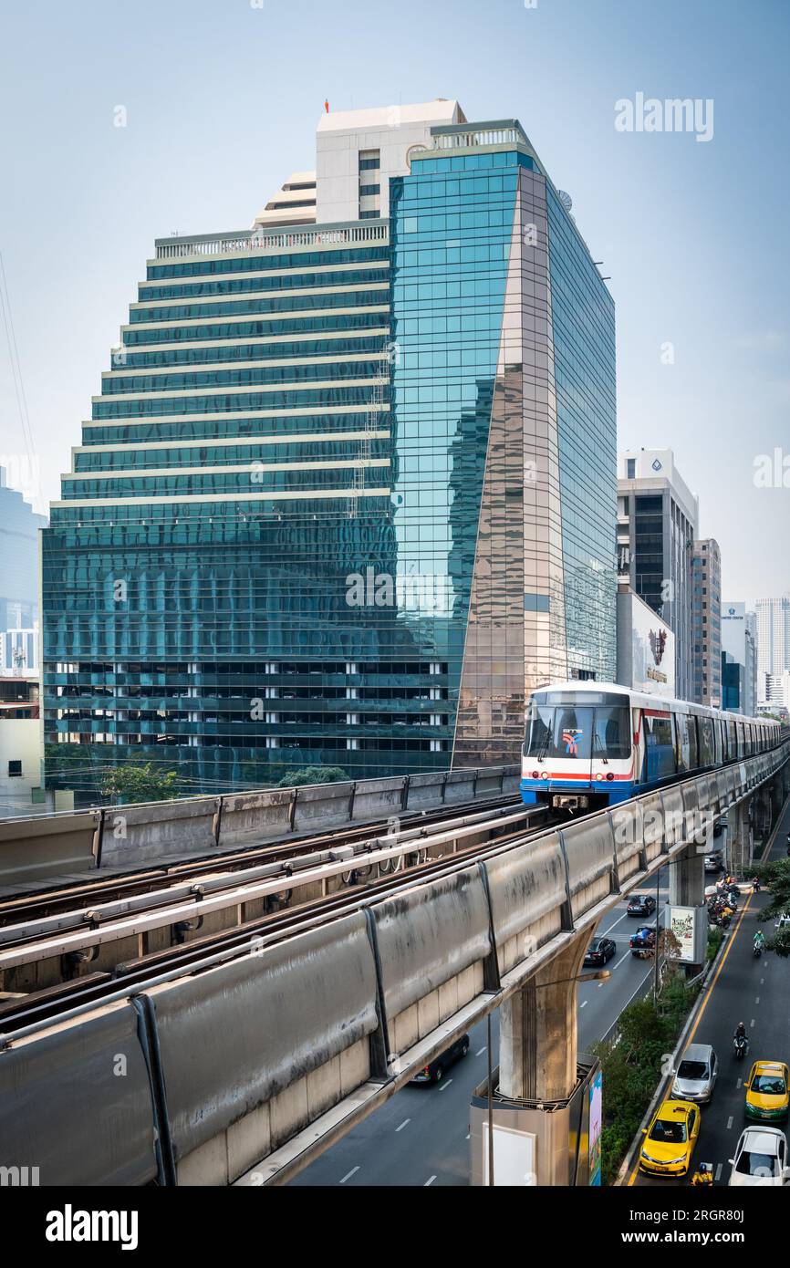 Bts sala daeng hi-res stock photography and images - Alamy