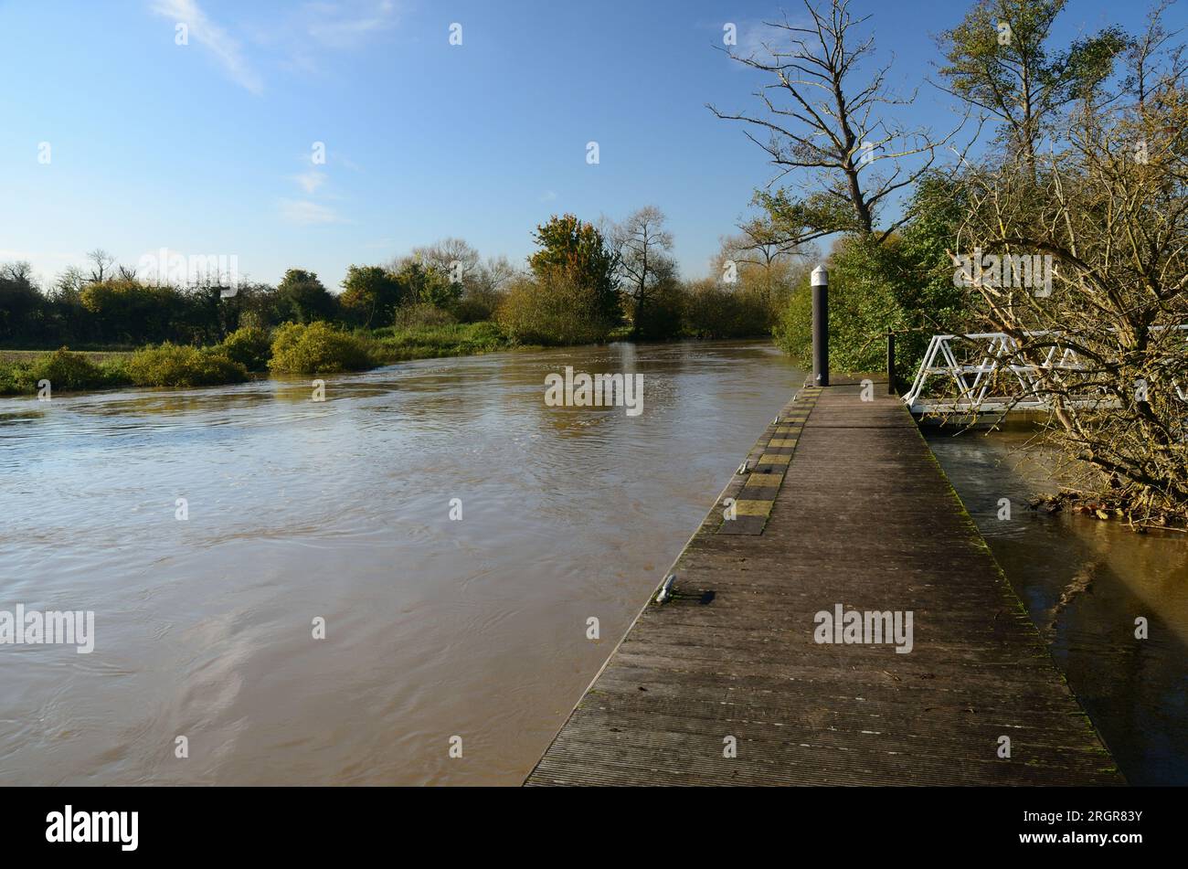 Keynsham river hi-res stock photography and images - Alamy