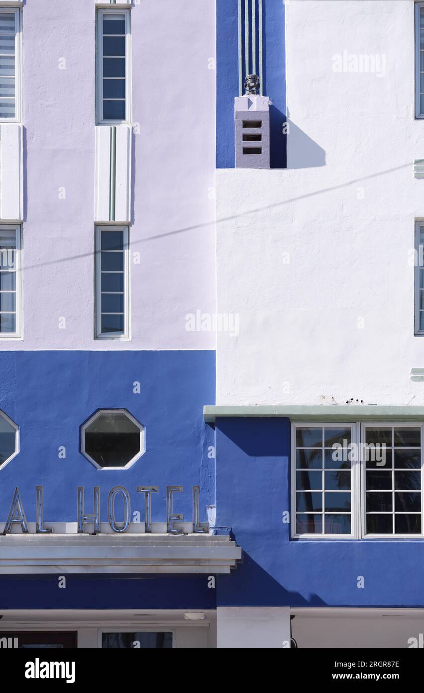 Miami. Art deco district. Geometries painted by the sky and light ...