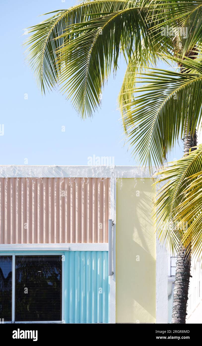 Miami. Art deco district. Geometries painted by the sky and light ...