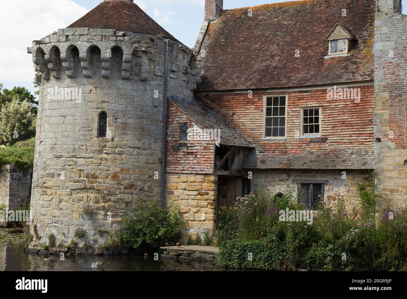 Scotney Castle House and gardens Stock Photo - Alamy
